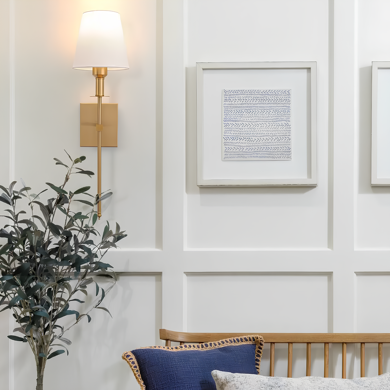 Classic Elegance Wall Light – Creative.Lighting