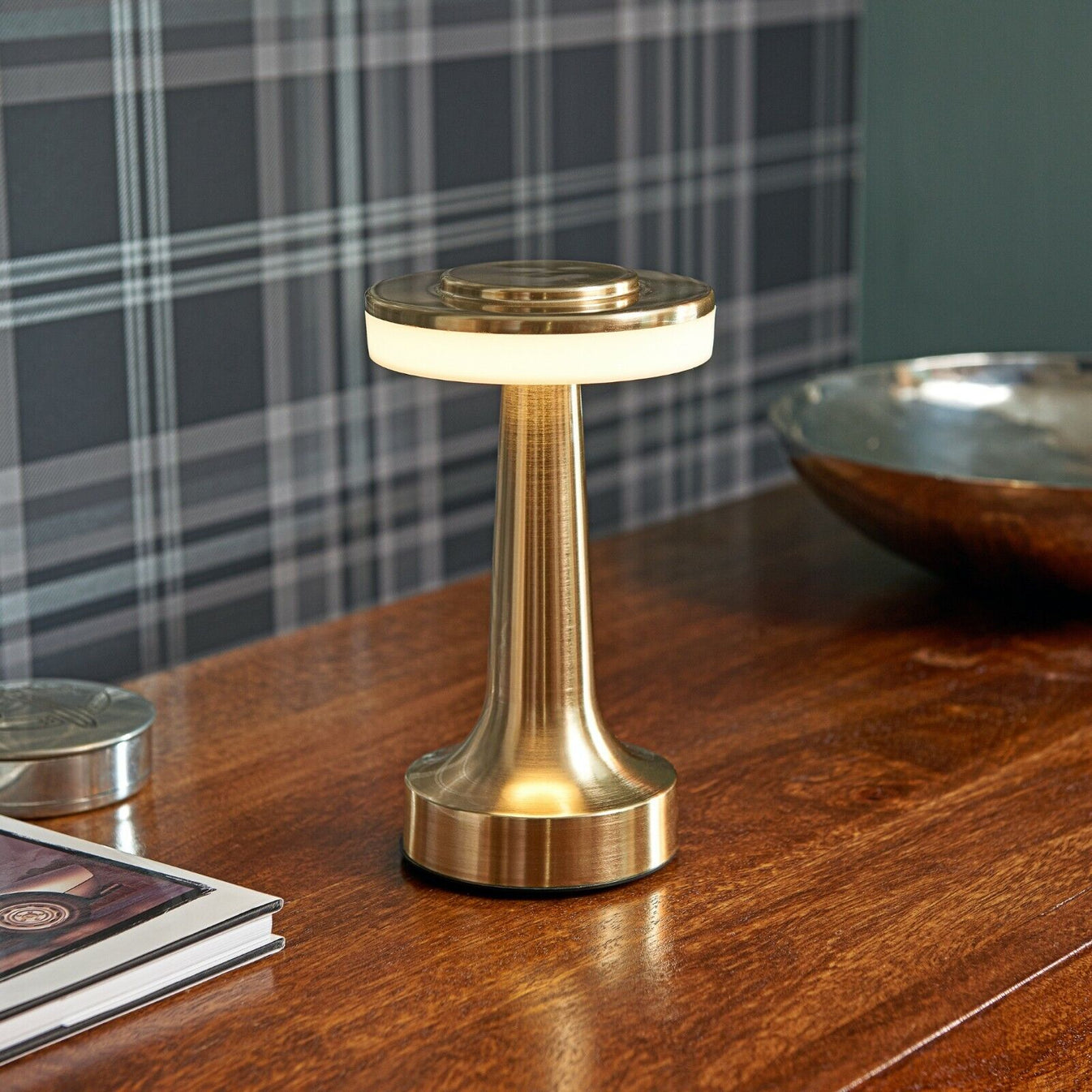 Retro Bar Table Lamp – Creative.Lighting